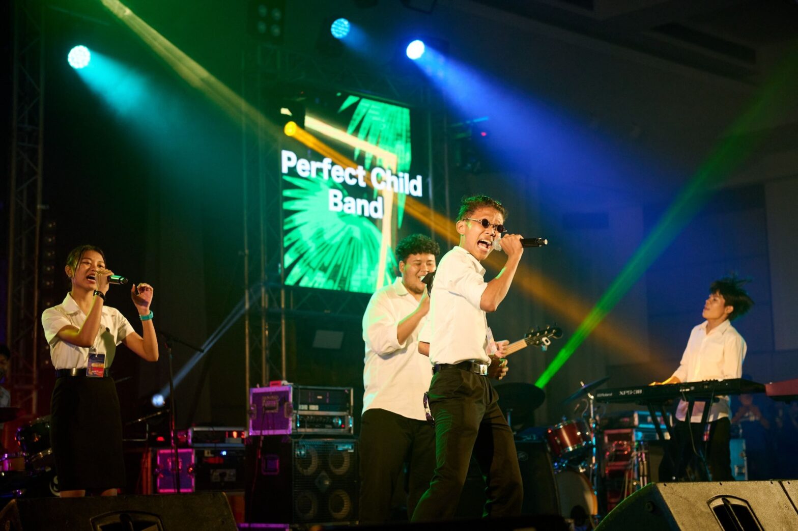 Perfect Child Bandวงเด็กสมบูรณ์ที่เกิดจากความไม่สมบูรณ์ ...แต่ดันเพอร์เ ...