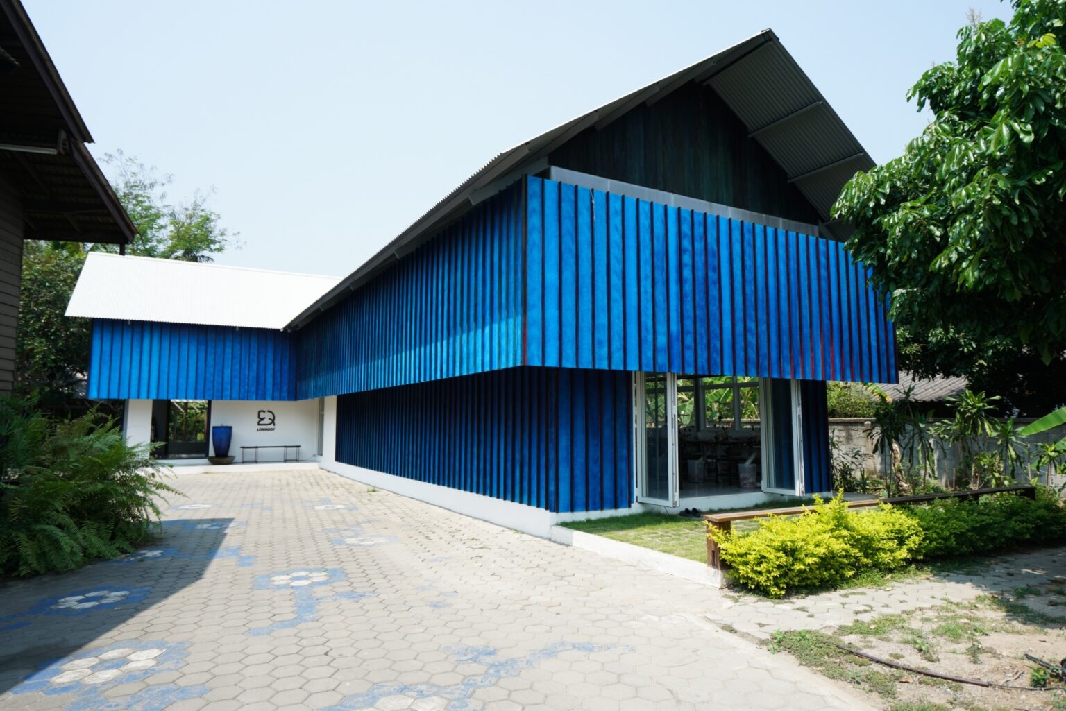 ฟังเรื่องล้านนาผ่านเสื้อผ้า จาก กล้า - ศุภกร LONGGOY - ThaiPower.co