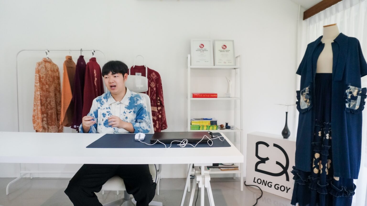 ฟังเรื่องล้านนาผ่านเสื้อผ้า จาก กล้า - ศุภกร LONGGOY - ThaiPower.co