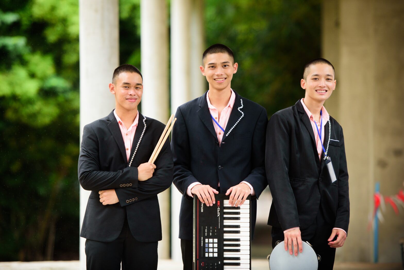 LYRE Band กายเป็นทหาร จิตวิญญาณนักดนตรี ครับผม!!! - ThaiPower.co