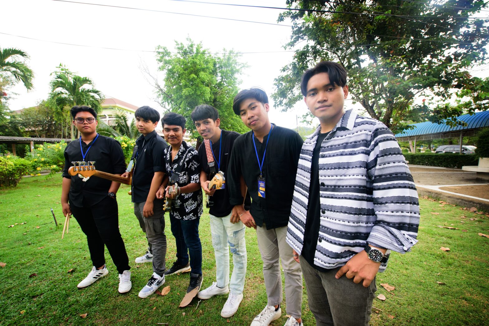 THE SIX SONS ชนะ! ด้วยอุปสรรค - ThaiPower.co