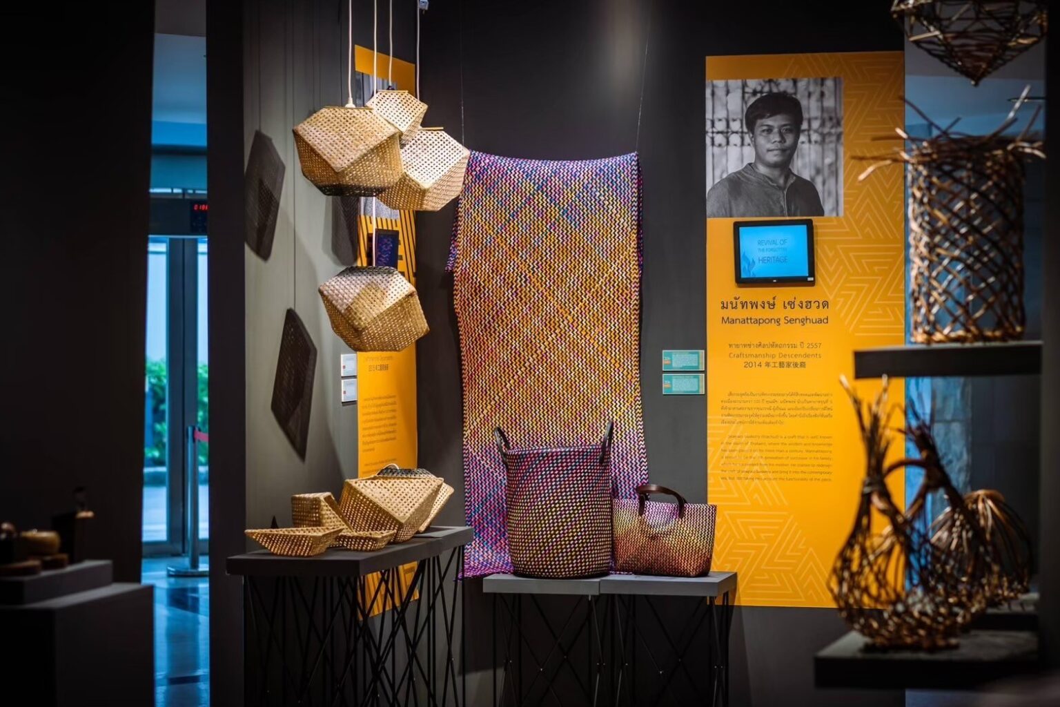 คุยกับนักออกแบบ “มนัทพงศ์ VARNI Craft” กับความสุขที่หมุนวน - ThaiPower.co