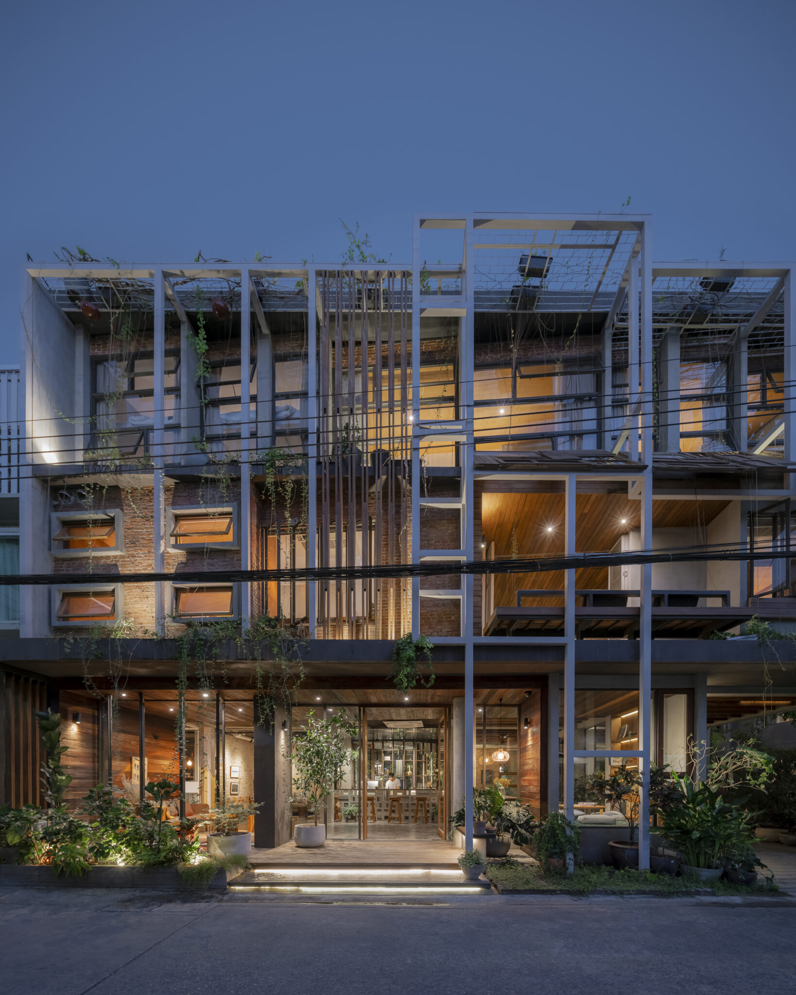 พื้นที่ศิลปะ “ใต้บ้าน”ความสุขเล็กๆ ในโลกกว้าง - ThaiPower.co