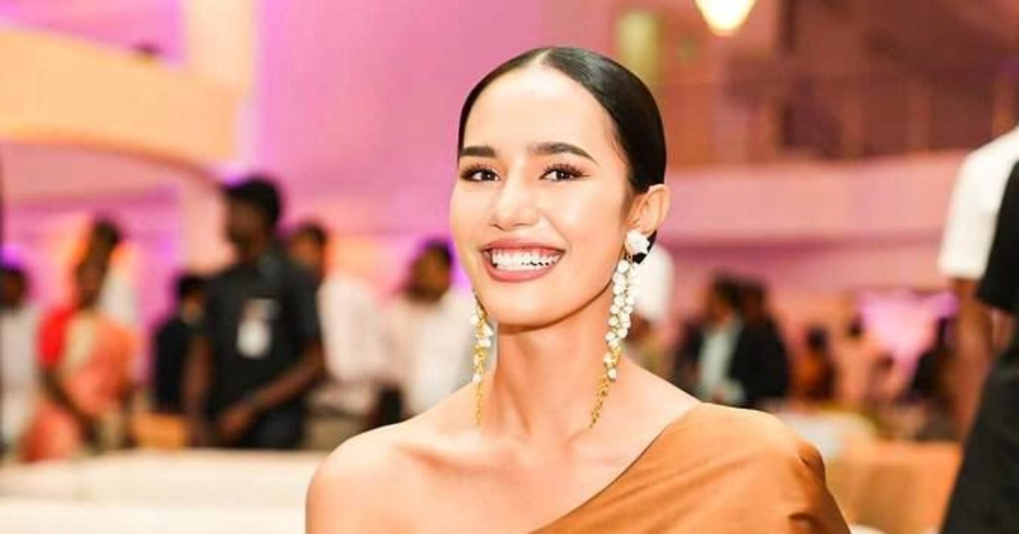 ศรัณญ อยู่คงดีจิวเวลรีสร้างโลกและคุณค่าให้ผู้หญิง - ThaiPower.co